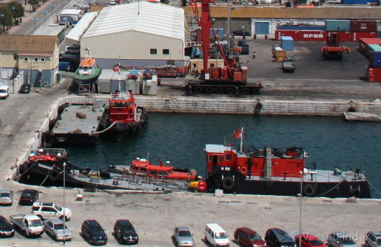 DRAGONFISH, Bunkering Tanker - Details and current position - IMO ...