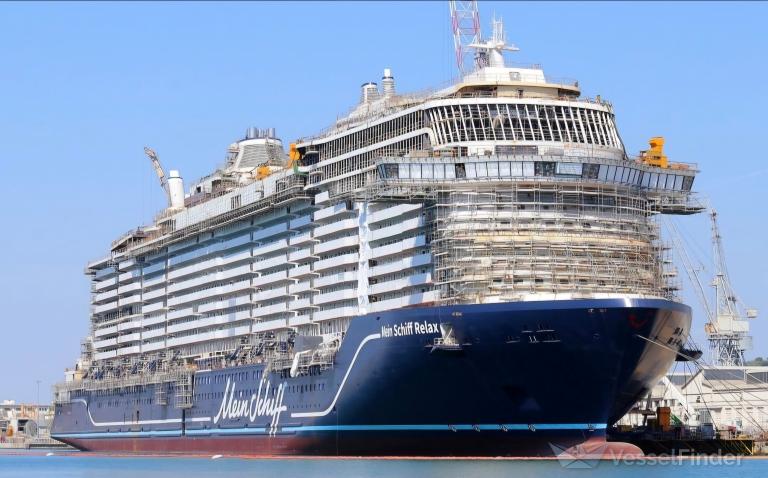 MEIN SCHIFF RELAX, Passenger (Cruise) Ship - Details and current position - IMO 9862657 ...