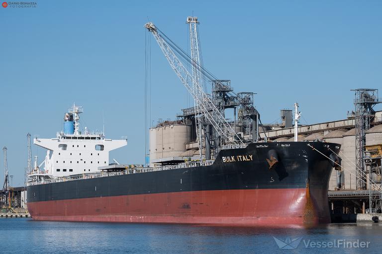 BULK ITALY, Bulk Carrier - Details and current position - IMO 9875032 - VesselFinder