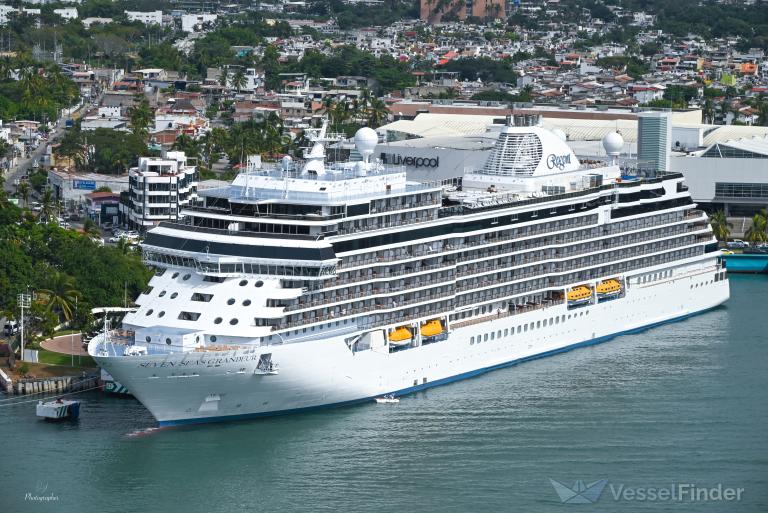 SEVEN SEAS GRANDEUR, Passenger (Cruise) Ship - Details and current ...