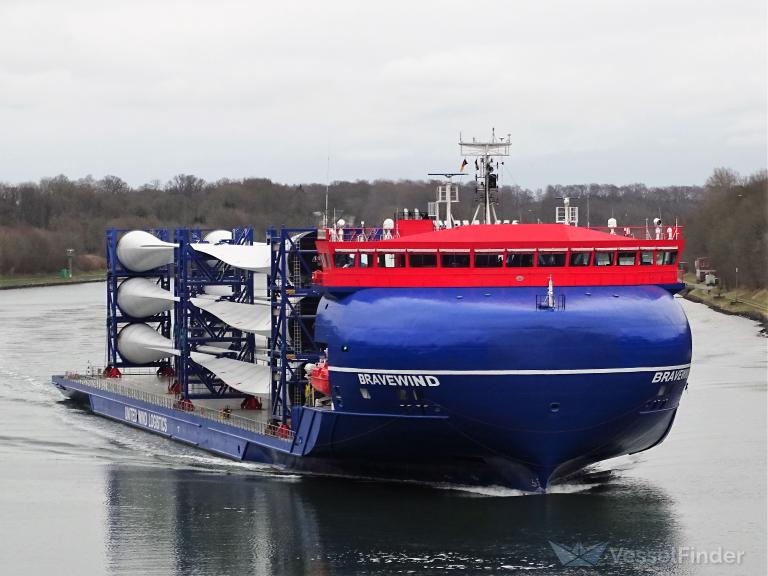 BRAVEWIND, Heavy Load Carrier - Details and current position - IMO ...