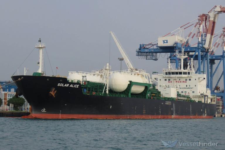 SOLAR ALICE, Chemical/Oil Products Tanker - Details and current ...