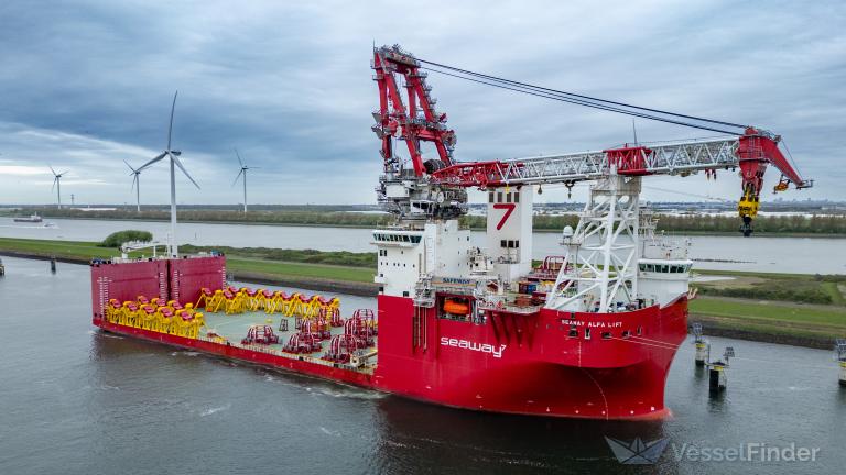 SEAWAY ALFA LIFT, Heavy Load Carrier - Details and current position ...