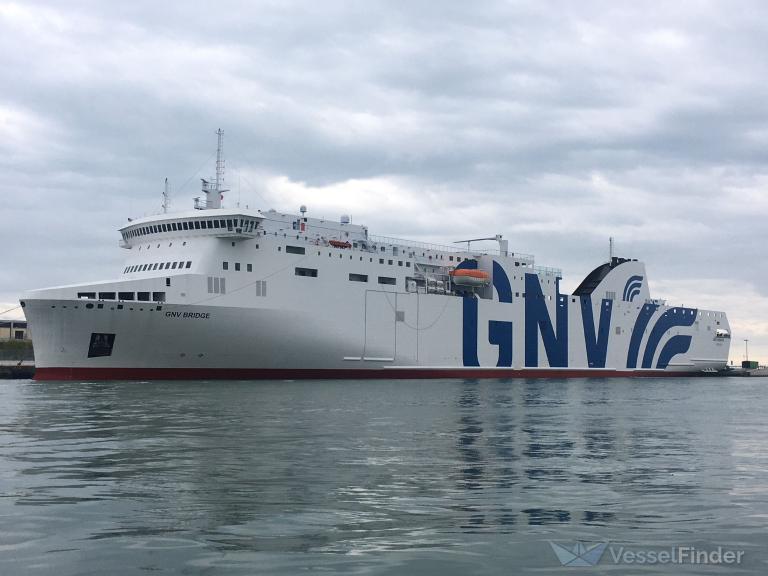 GNV BRIDGE, Passenger/Ro-Ro Cargo Ship - Данные судна и текущее ...