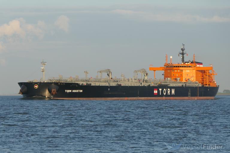 TORM HOUSTON, Crude Oil Tanker - Details and current position - IMO ...