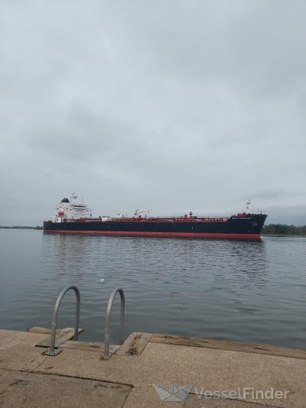 DEE4 MAHOGANY, Chemical/Oil Products Tanker - Details and current ...