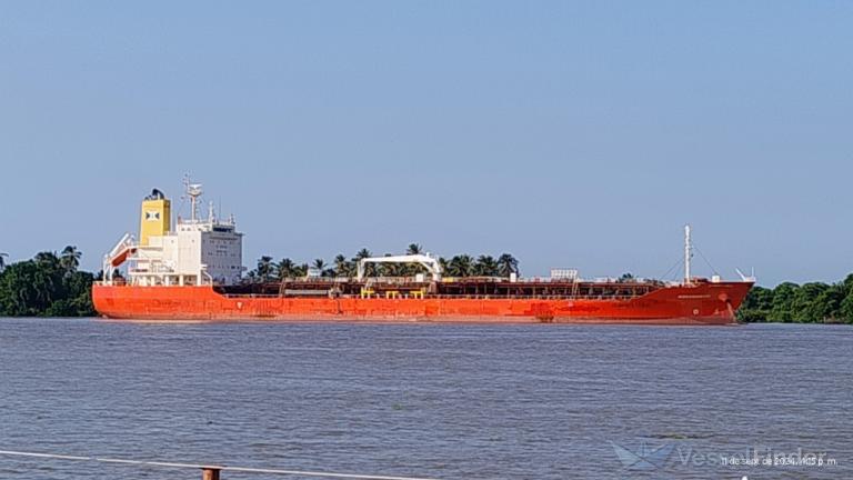 MOCKINGBIRD, Chemical/Oil Products Tanker - Details and current ...