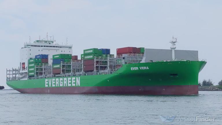 EVER VERA, Container Ship - Details and current position - IMO 9950961 ...
