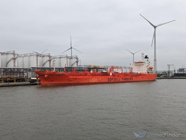 BOW LEOPARD, Chemical/Oil Products Tanker - Details and current ...