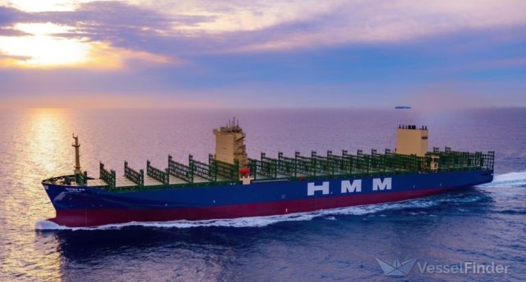 HMM TOPAZ, Container Ship - Details and current position - IMO 9955284 - VesselFinder