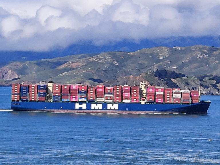 HMM TURQUOISE, Container Ship - Details and current position - IMO ...