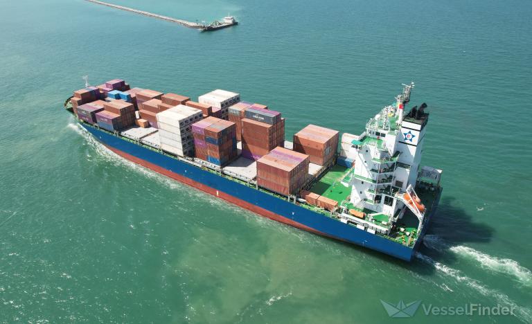 TERATAKI photo, Container Ship - Taken on Mar 31, 2024 - VesselFinder