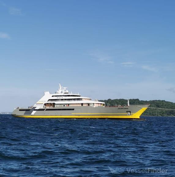 J7EXPLORER, Passenger/Ro-Ro Cargo Ship - Détails du bateau et situation ...
