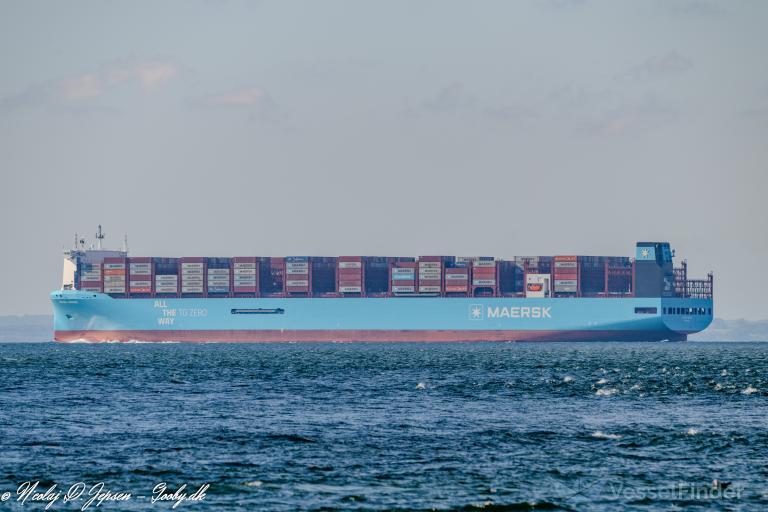 BEIJING MAERSK, Container Ship - Details and current position - IMO ...